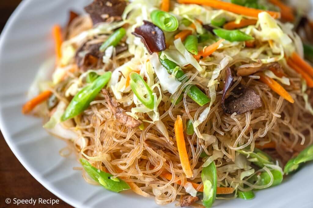 pancit bihon with vegetables - speedyrecipe.com